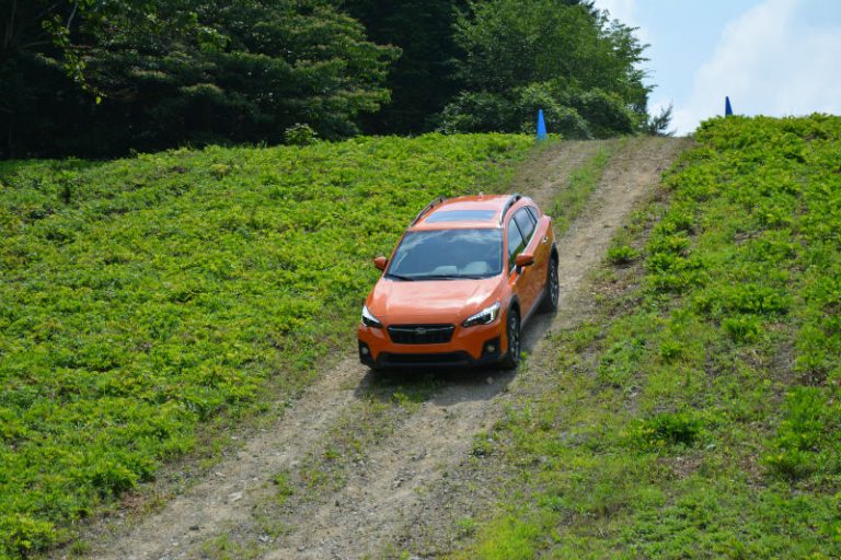 FIRST REVIEW: 2018 Subaru Crosstrek | Woman And Wheels